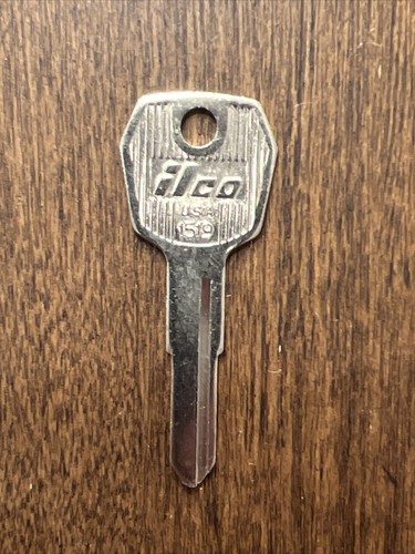 Ilco Key Blanks 1519 John Deere Komatsu Mitsubishi Yammer etc 2 per ...