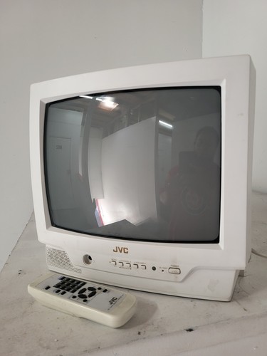 JVC 13” CRT Color Television Retro Gaming White TV C-13011 Remote ...