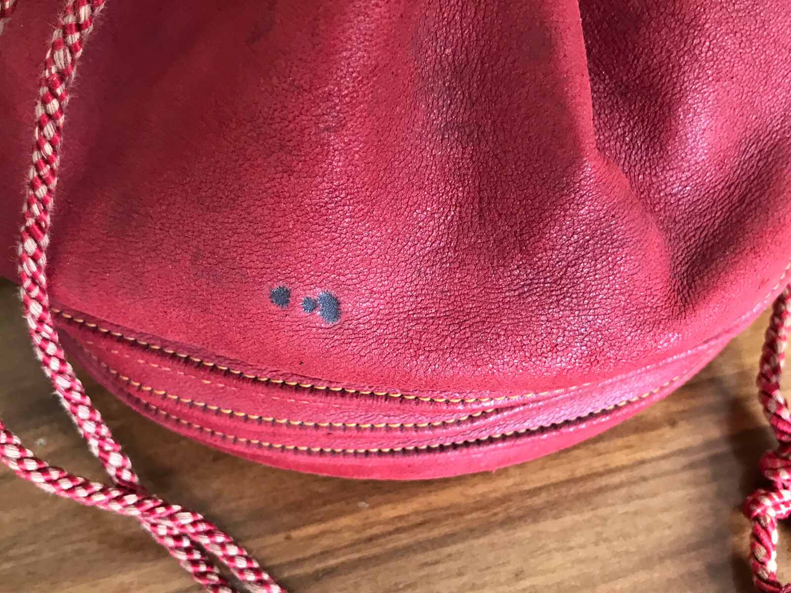 Antique Vintage Soft Leather Draw String Collar Box/B… - Gem