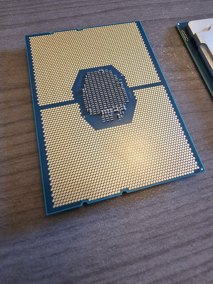 Intel Xeon Silver 4214R 12-Core 2.40GHz CPU / SRG1W | eBay