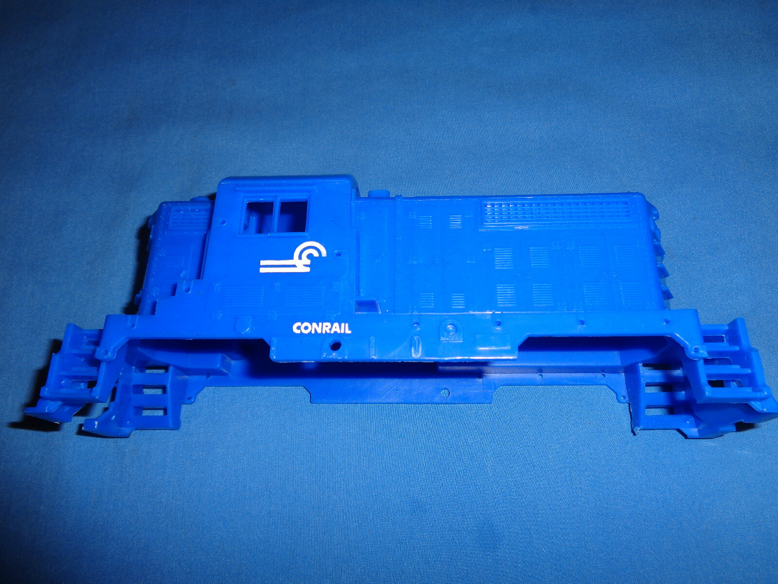 Kusan by Williams or RMT Conrail Beep Locomotive Shell. | eBay