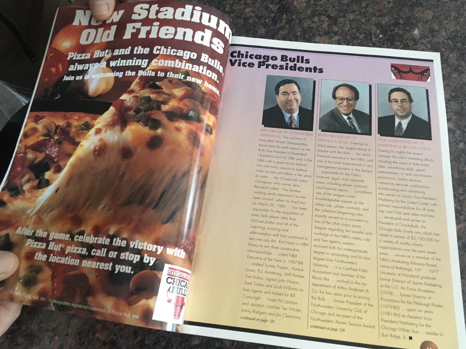 CHICAGO BULLS BULLPEN: Official Game Program Bulls Edition 1 Volume 2 ...