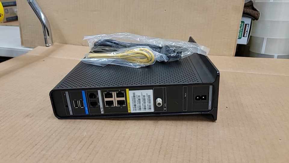 A lot of 10pcs Arris TG1682G XB3 Dual-Band WiFi Telephony Cable Modem ...