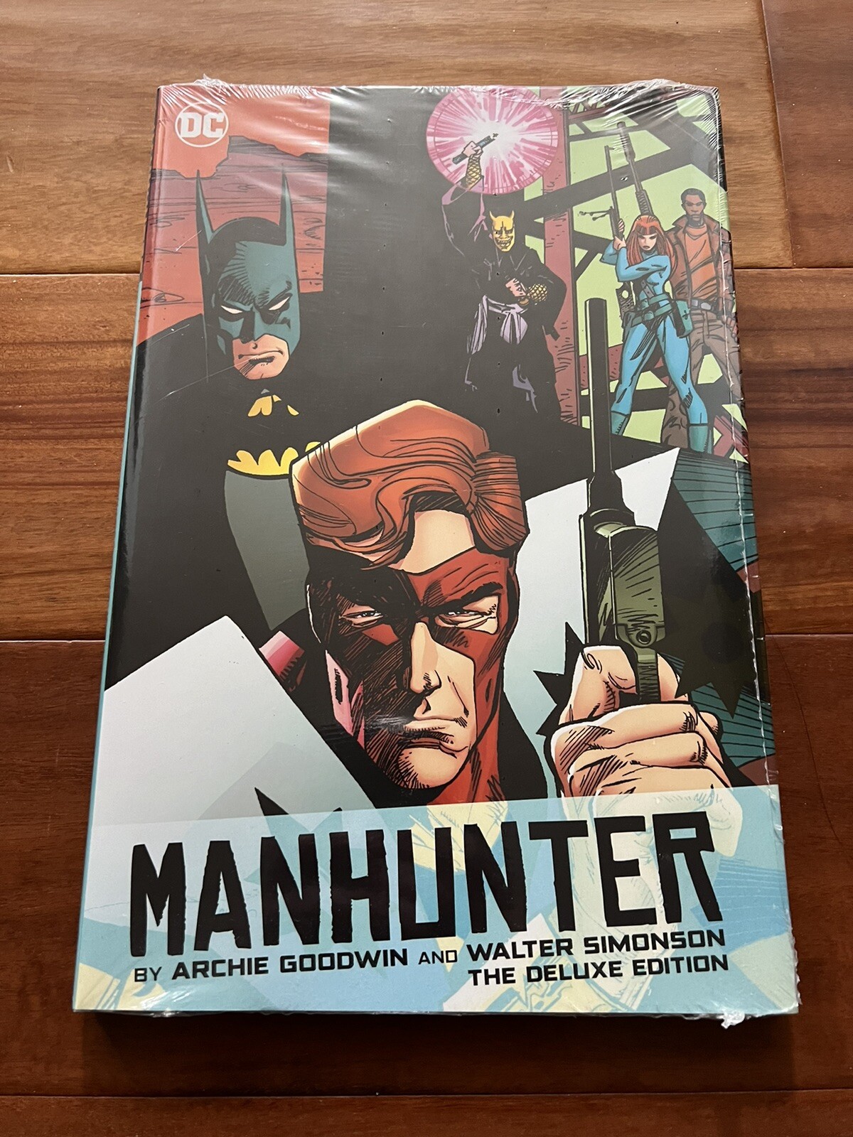 Manhunter by Archie Goodwin and Walter Simonson: the Deluxe Edition (DC ...