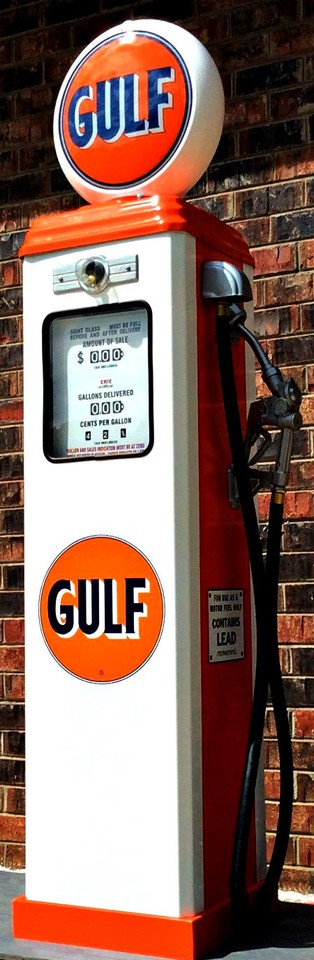 NEW GULF REPRODUCTION GAS PUMP - ANTIQUE OIL REPLICA (WHITE & ORANGE ...