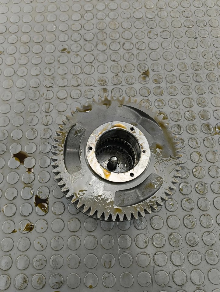 Triumph THUNDERBIRD 1700 2010 GEAR PINION ASSEMBLY 2009-2019 33593613 ...