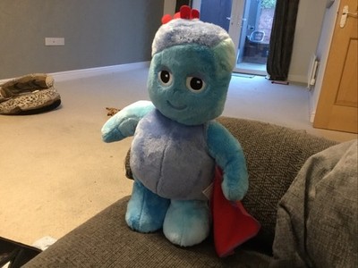 In The Night Garden Dancing & Singing Iggle Piggle Soft Plush Toy, 12 ...