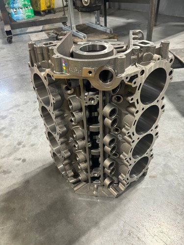 BRAND NEW NASCAR R07 Engine Block in the crate, NOT used or cycled out ...