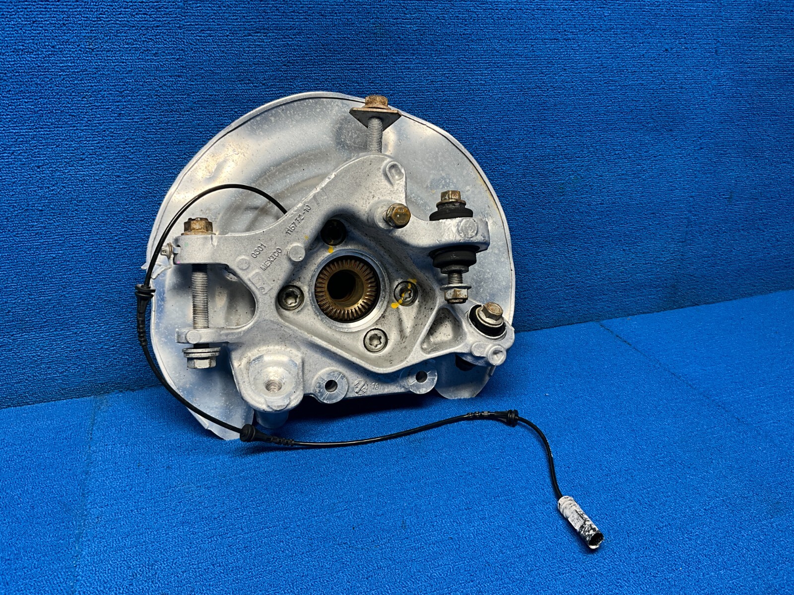 2018 - 2020 BMW X3 G01 REAR RIGHT PASSENGER SIDE SPINDLE KNUCKLE HUB ...