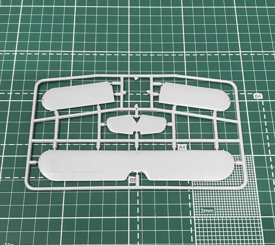 Hawker Hector Scale Aircraft Biplane 1/72 - Plastic model kit AMODEL ...