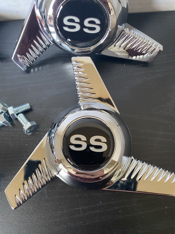 (4) 3 BAR FLUTED SPINNERS BOLT STUD MOUNT KNOCKOFF CENTER CAPS,SILVER ...