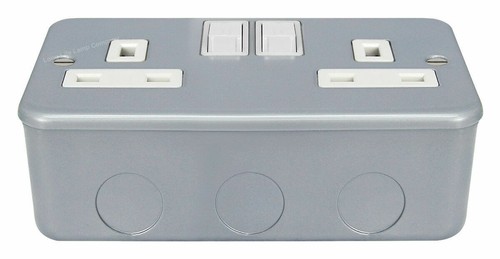 Metal Clad Twin Double Plug Socket 2 Gang 2G 13 Amp Outlet & Back Box ...