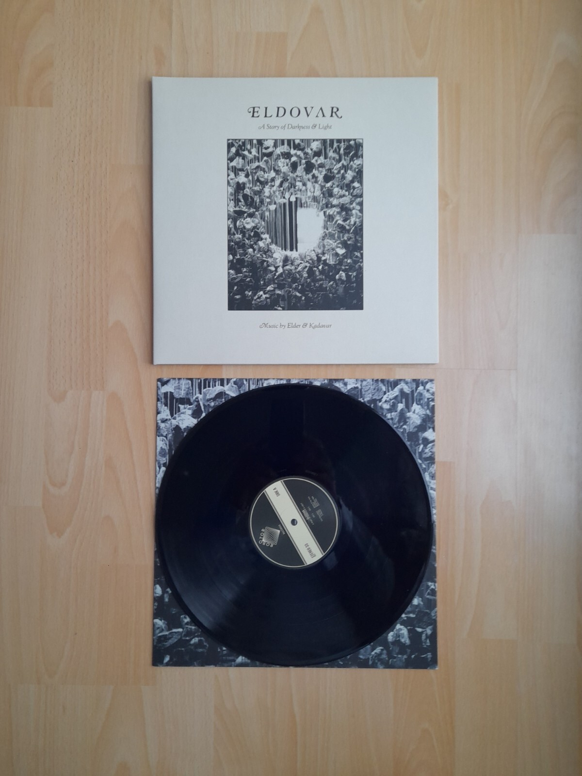 Kadavar The isolation tapes (Green) + Eldovar A story (Blue Galaxy) NEU ...