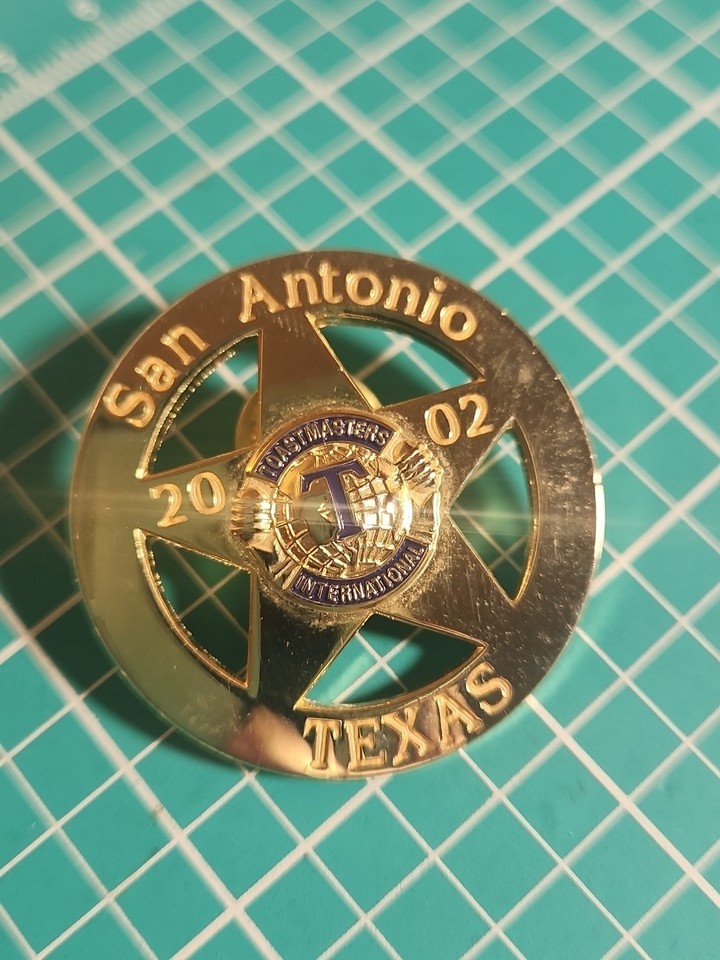 2002 Toastmasters International San Antonio Texas Gold Tone Lapel Pin ...