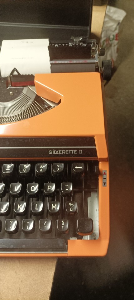 MACHINE A ECRIRE SILVER REED SEVENTIES ORANGE 1970 AVEC DOC | eBay