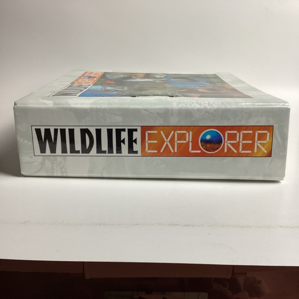 Wildlife Explorer Binder with Over 150 Bi-fold, Full-Color Cards . 1-8 ...