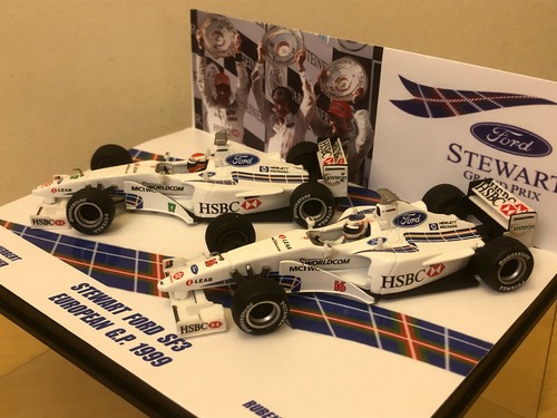 2 CAR SET 1/43 HOT WHEELS STEWART FORD SF3 EUROPEAN GP 1999 BARRICHELLO ...
