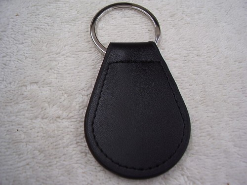 STUDEBAKER AVANTI KEY CHAIN LEATHER FOB FREE POSTAGE RED & BLACK | eBay