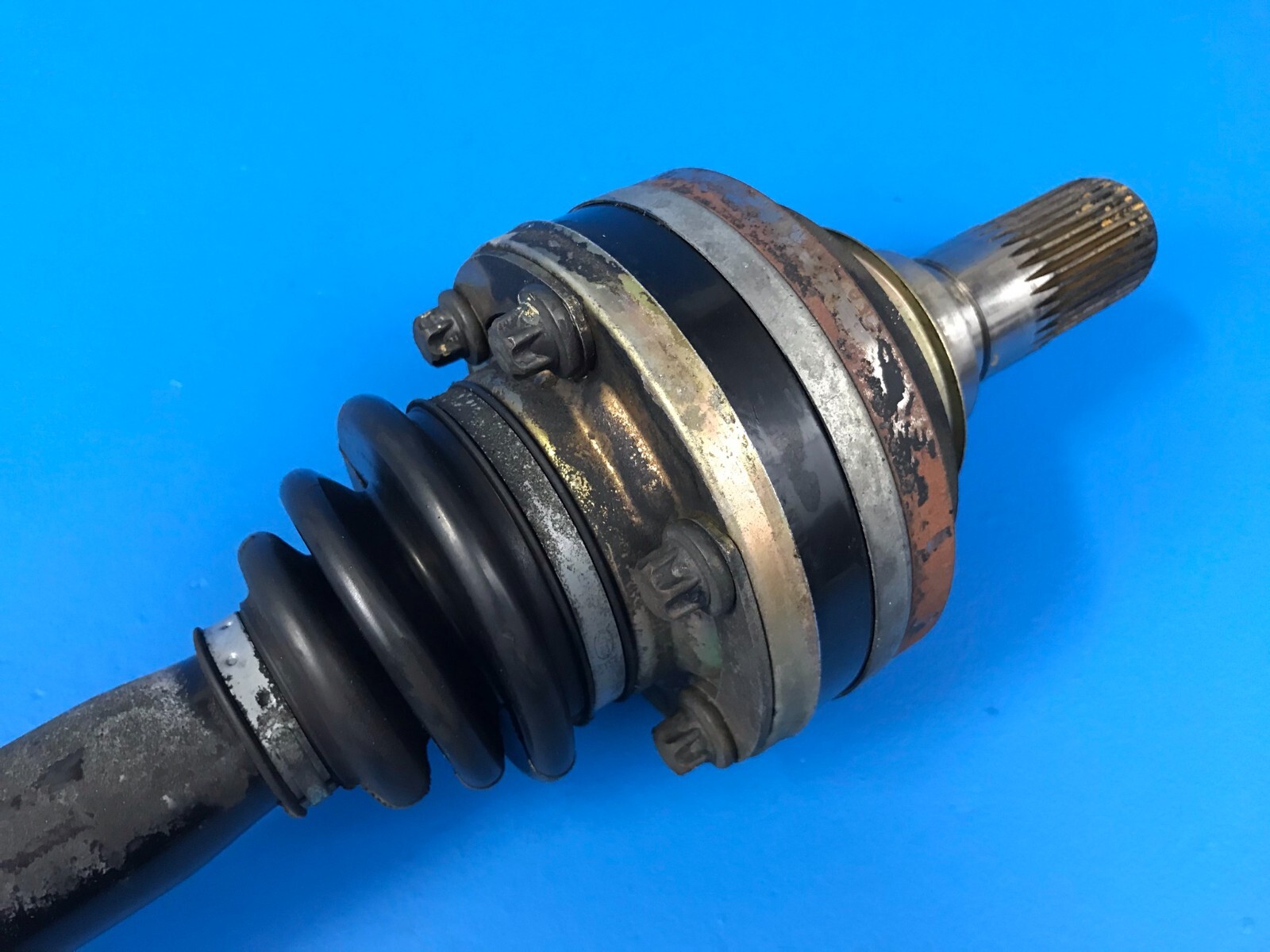 99-03 BMW E39 M5 REAR LEFT OR RIGHT AXLE OUTPUT SHAFT OEM | eBay