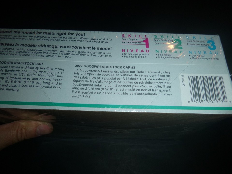 MONOGRAM 2927 Dale Earnhardt 1993 GOODWRENCH LUMINA 1/24 Model Car ...