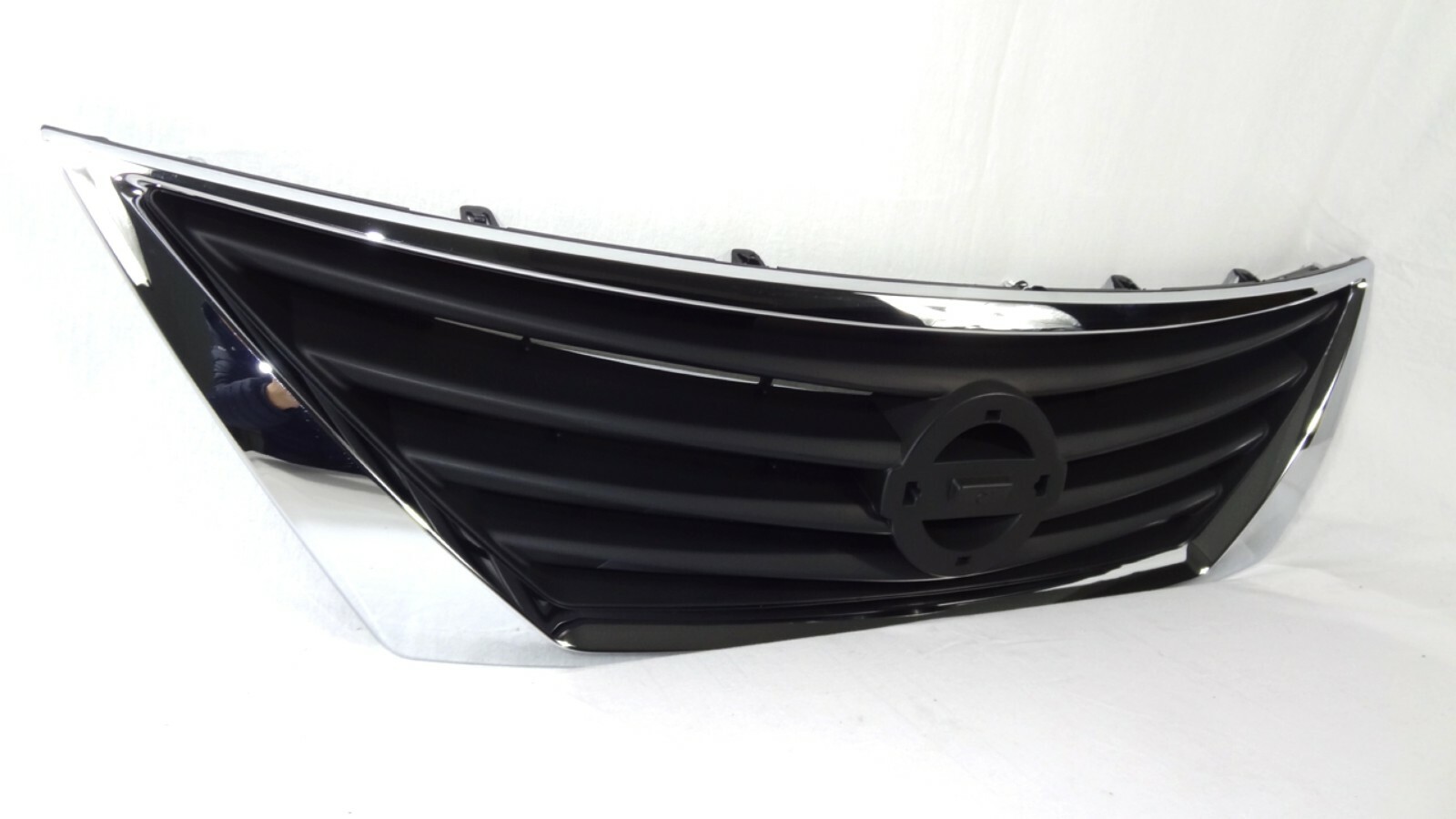 For 2012 2014 Nissan Versa Sedan Front Upper Grill Factory Style Chrome ...