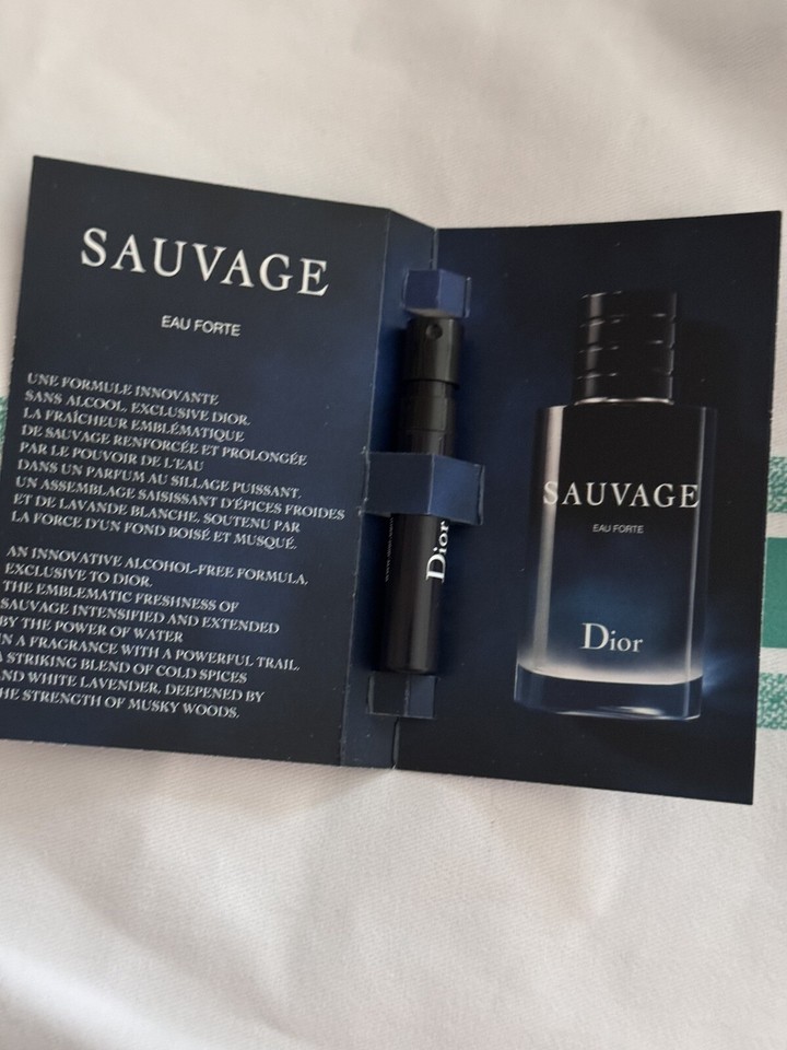 2 x Samples DIOR SAUVAGE EAU FORTE PARFUM BRAND NEW RELEASE, FOR MEN 1 ...