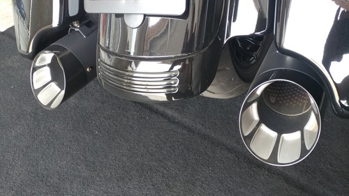 MagnaFlow - 7200904 - Hitman 4-1/2in. Slip-On, Black w/ Black End Cap ...