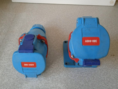 2 X MARECHAL SOCKET OUTLETS - TYPE DS1 -400V -30A - DECONTACTEUR | eBay UK