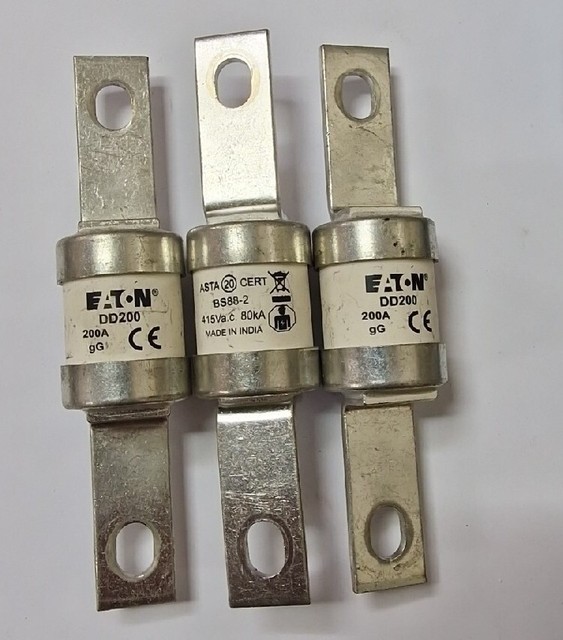 Standard Fuse DD200 Eaton 200A B2 415VAC 111mm for sale online | eBay