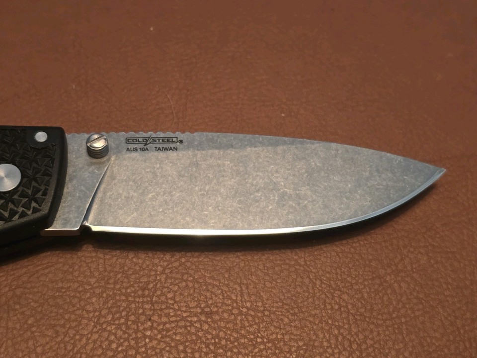 Cold Steel Voyager Large Drop Point Lockback Knife (4" Stonewash) 29AB ...