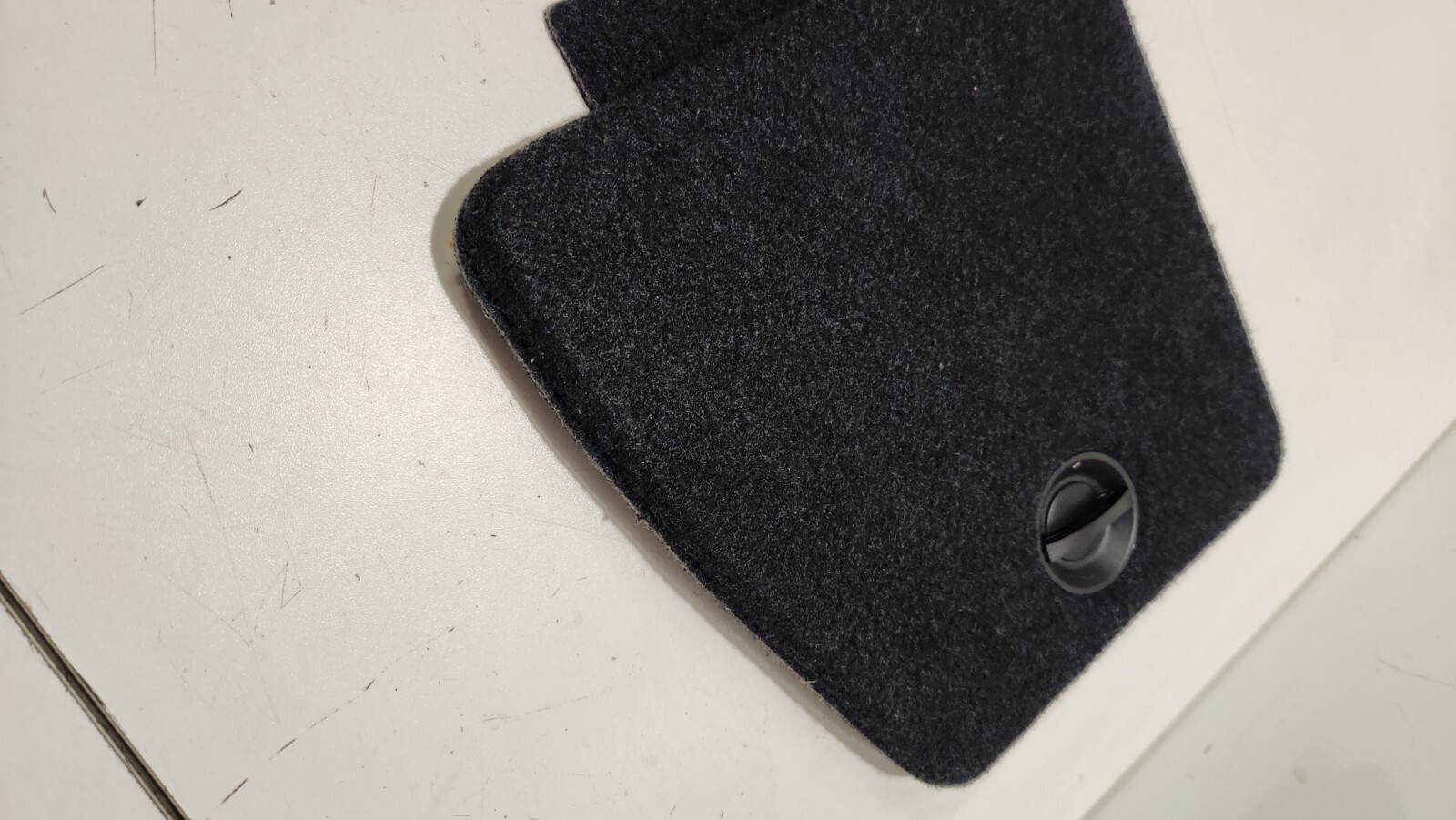 MERCEDES BENZ HATCH W203 C180 C200 04/04-06/07 BOOT RIGHT COMPARTMENT ...