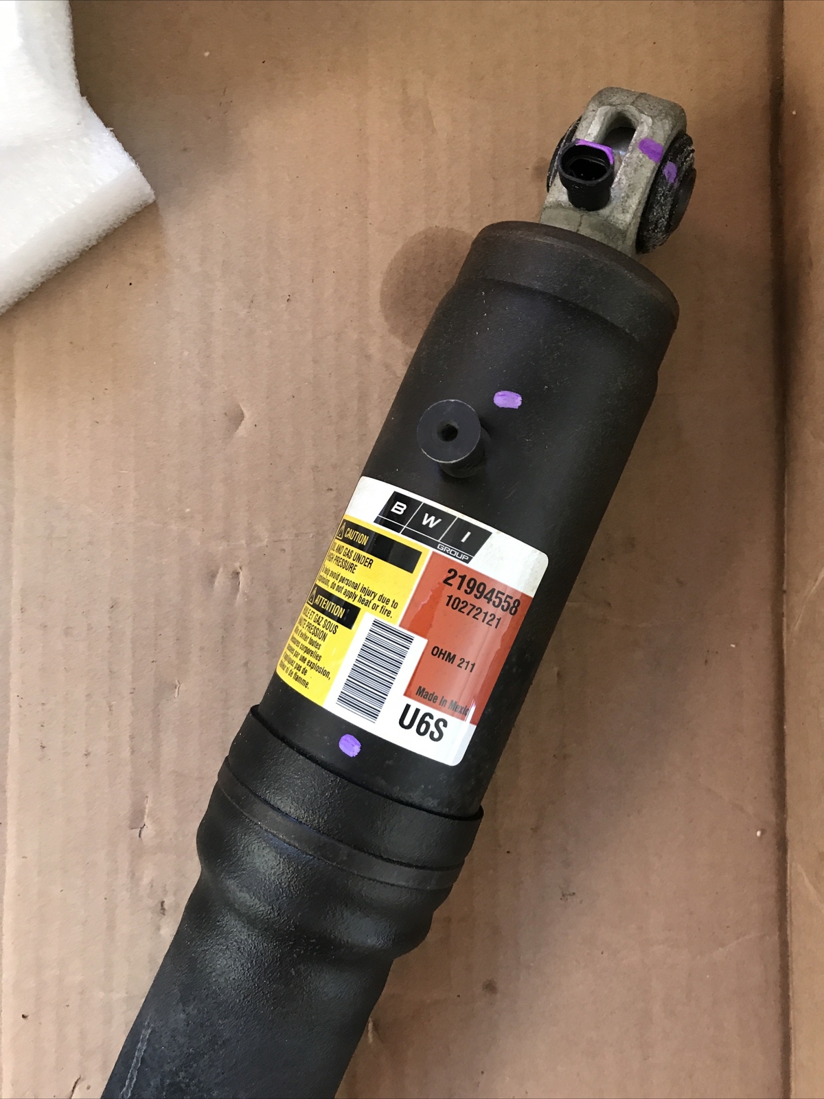 22187156 New OEM GM Rear Air Shock | eBay