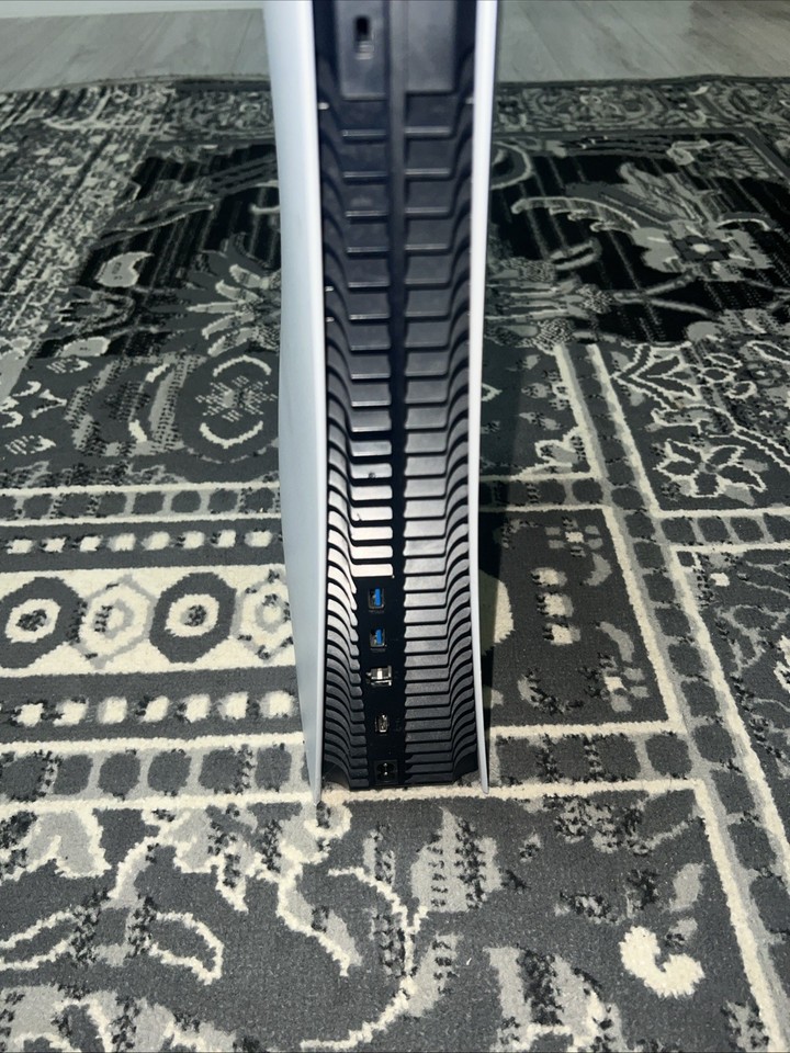 Sony PlayStation 5 Console White, 825GB, faulty disk drive works ...