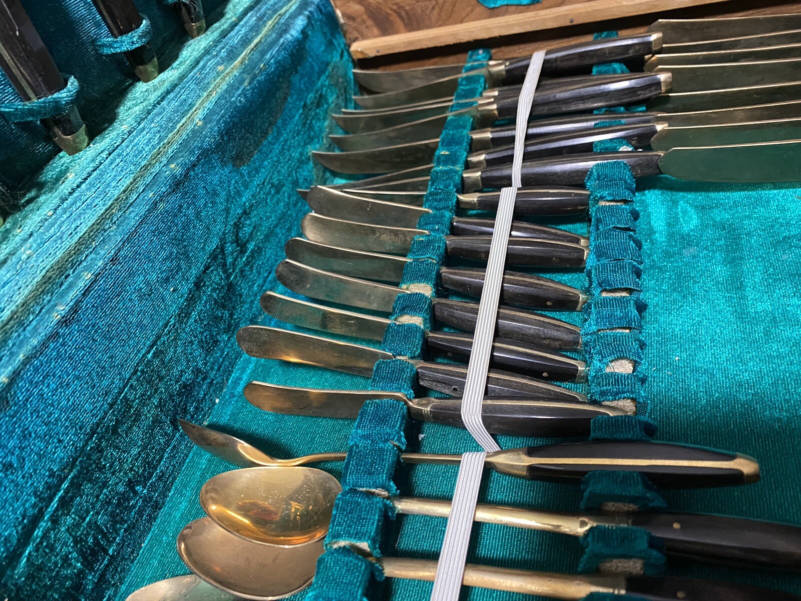 Vintage Bronze Flatware 144 Piece Set James Quality Jewelers Thailand ...