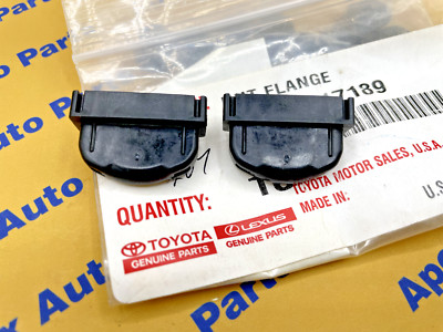 2 Toyota Tacoma 2005-2015 Front Bumper Filler Retainer Clips Genuine ...