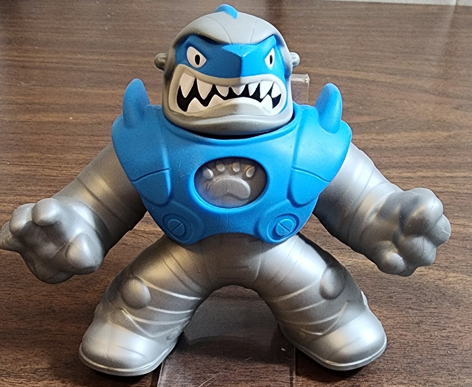 Heroes of Goo Jit Zu ASTRO THRASH Galaxy Attack Shark Super Squishy ...