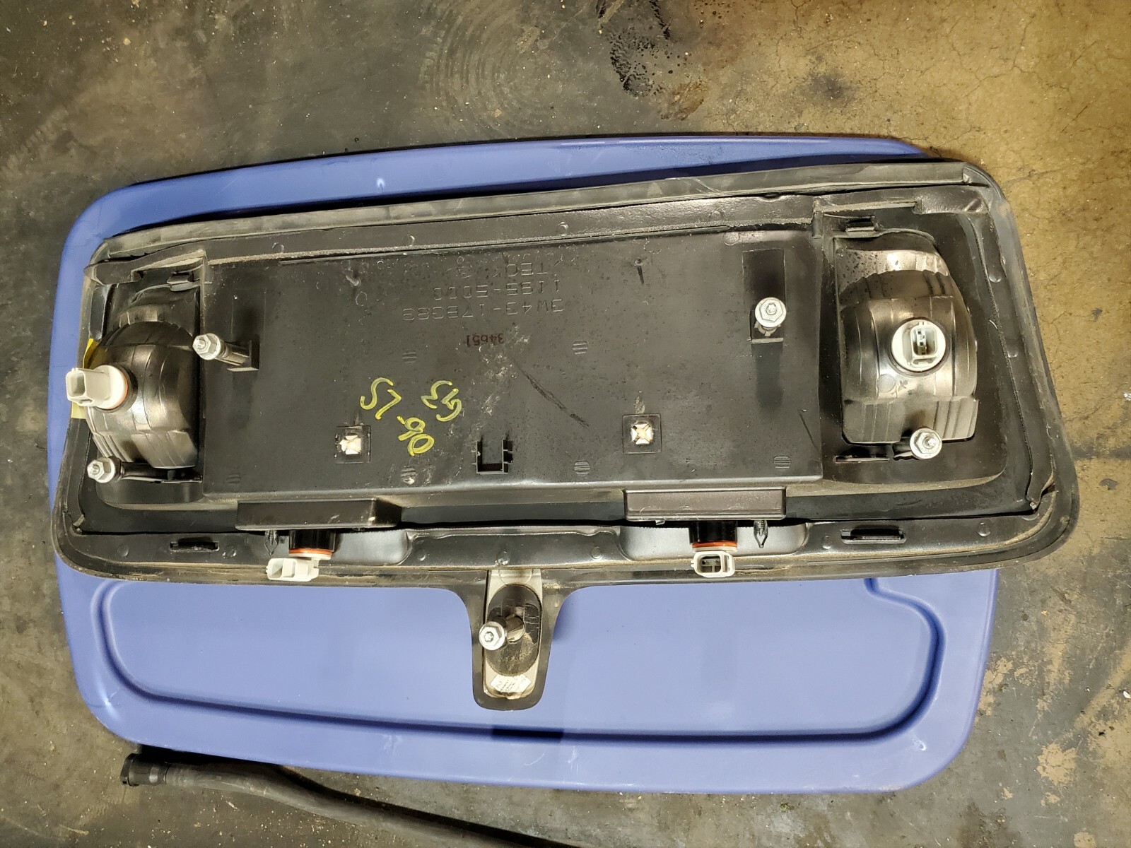 2003 2004 2005 2006 LINCOLN LS TRUNK LICENCE BRACKET BACKUP LIGHTS G3 ...