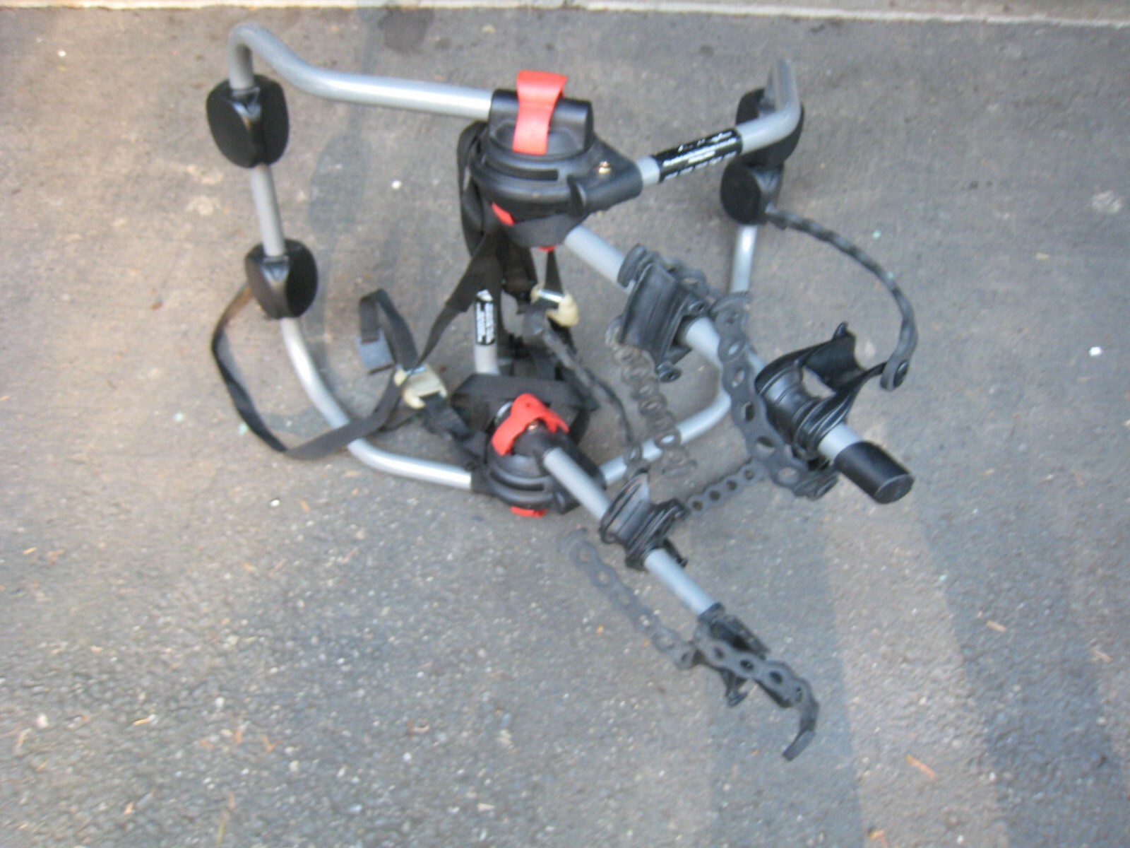 YAKIMA JOE KING / HANGOUT 2 BIKE TRUNK MOUNT FOLDING BIKE RACK VERY ...