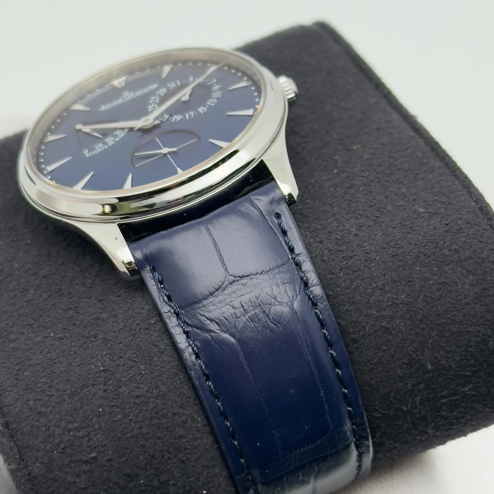 Jaeger Lecoultre Q1378480 Ultra Thin Reserve De Marche Steel Blue Dial ...