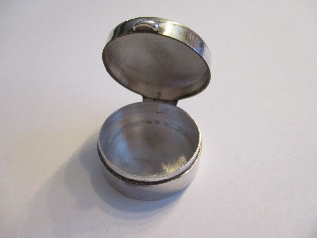 Sterling silver pill box round smooth solid silver 925 3/4 inch round ...