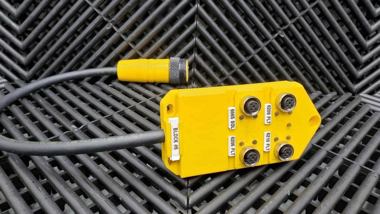 Lumberg Automation ASBV 4/LED 5-RS120M Sensor Distribution Block | eBay