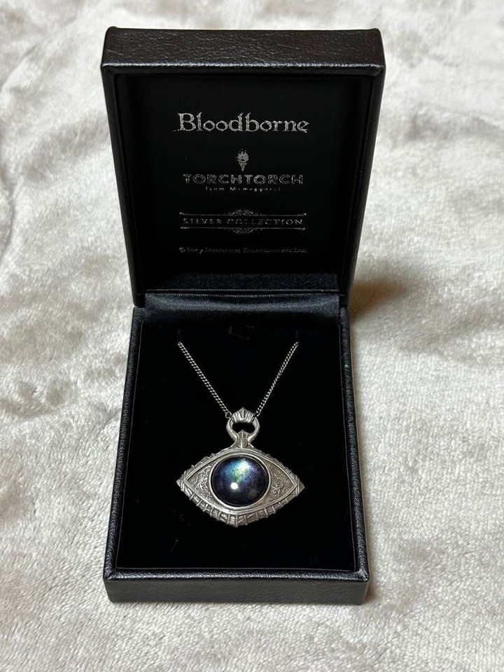 Bloodborne x Torch Torch Cosmic Eye Watcher Badge Model Silver Necklace ...