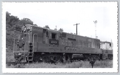 Railroad Photo - Reading Lines #203 RS-4 Locomotive 1960s Vintage Train ...
