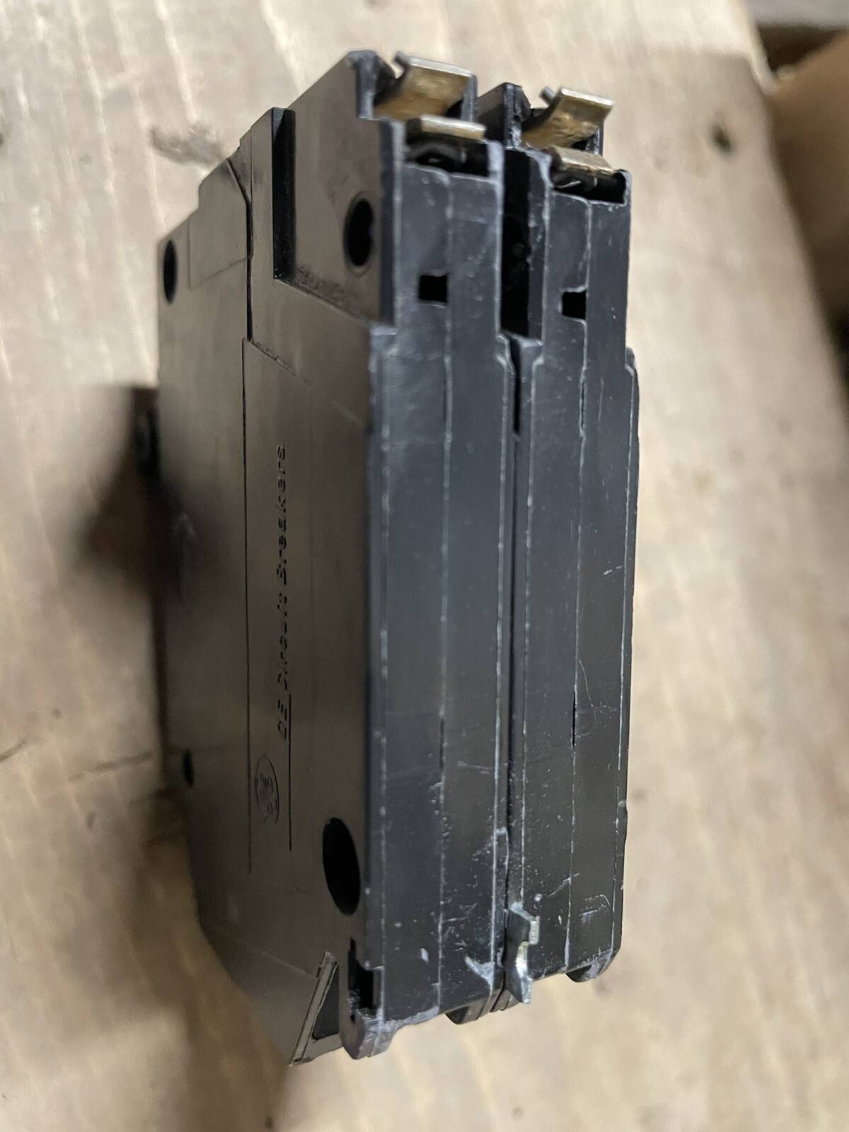 1 General Electric GE Skinny THQP240 2 Pole 40 Amp Plug In Breaker More ...