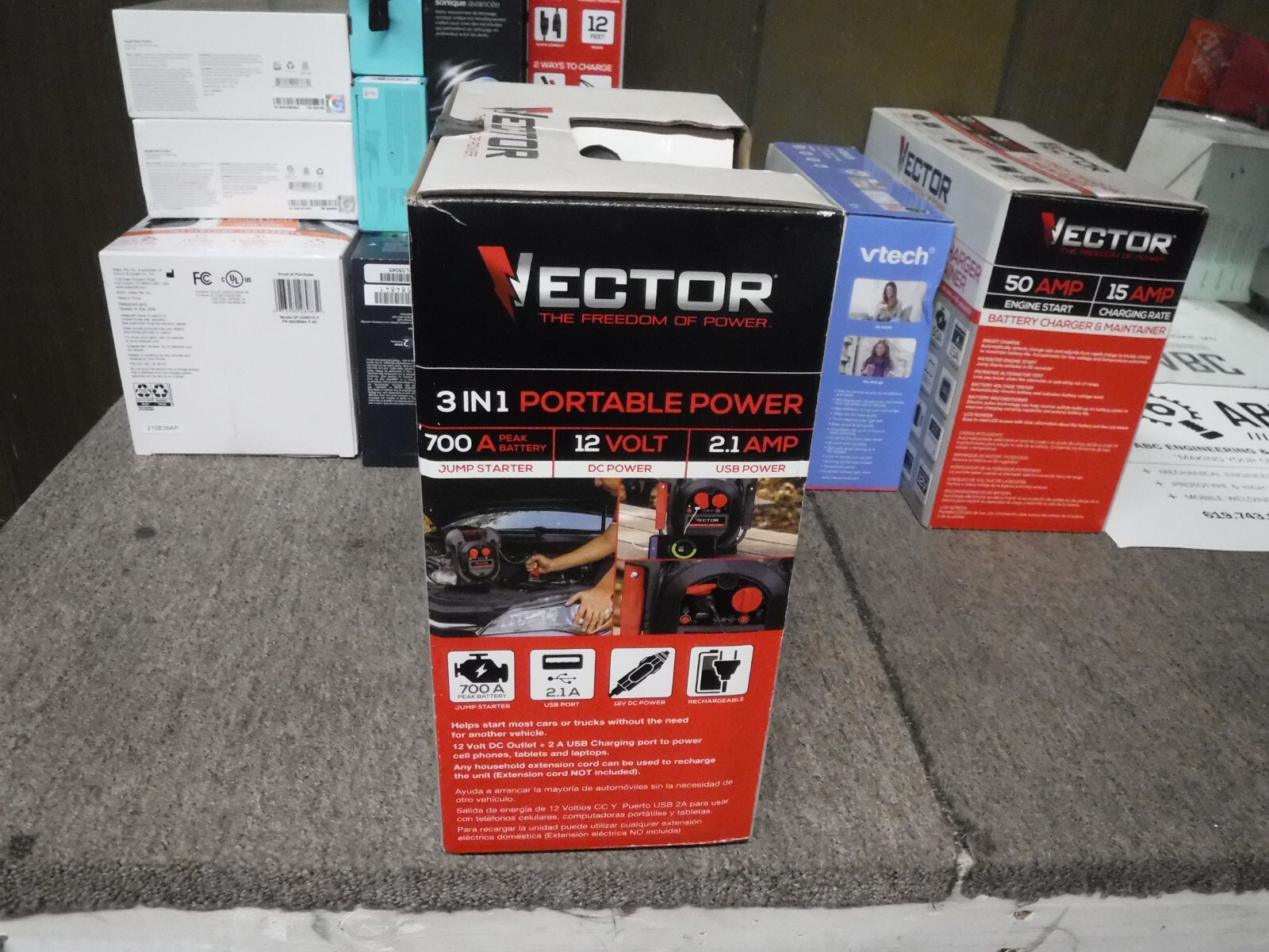 *NEW* Vector 700 Peak Amp Jump Starter Portable Power box, J312V | eBay
