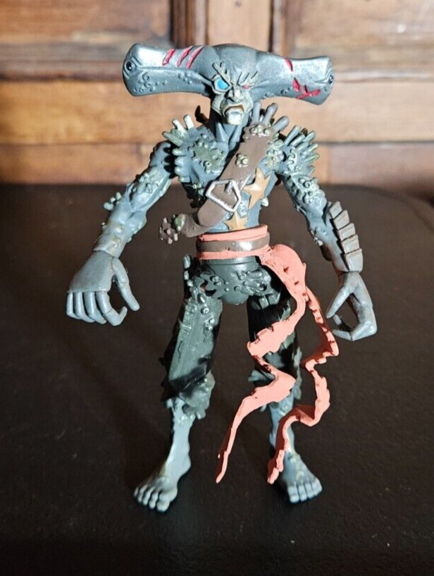 SWASHBUCKLERS MACCUS, PIRATES OF THE CARIBBEAN FIGURE. 2017 DISNEY ...