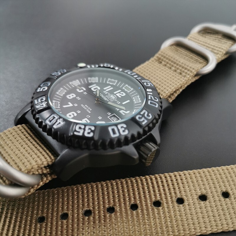 44MM ADDIESDIVE Military Quartz Dive Watch Men Nylon 50M Waterproof ...