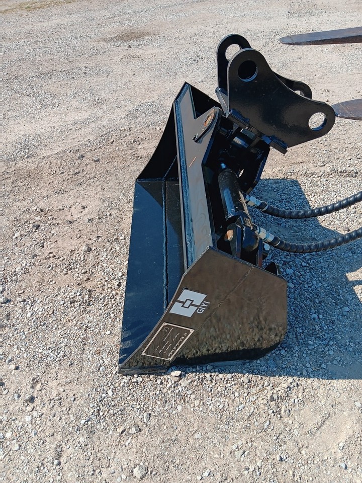 New Mini Excavator 32' Hyd Tilt Ditching Clean out Bucket ,40mm Pin ...