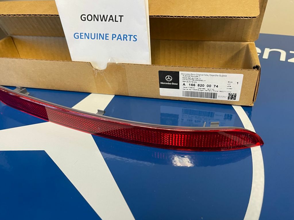 Mercedes Benz Genuine Rear Left Bumper Reflector 1668200074 ML63 AMG ...