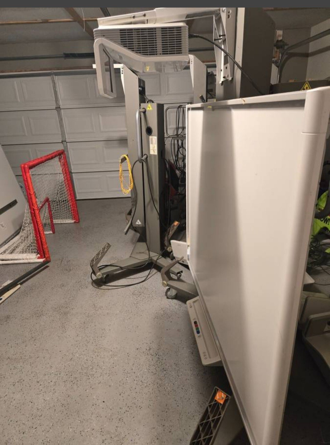 Interactive Smart Board M600 & Epson PowerLite 575w Short Throw 3lcd ...